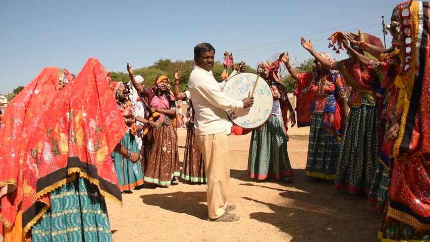 YAVATMAL, MAHARASHTRA, INDIA - JANUARY 24, 2016: Group Of Lambadi Women ...
